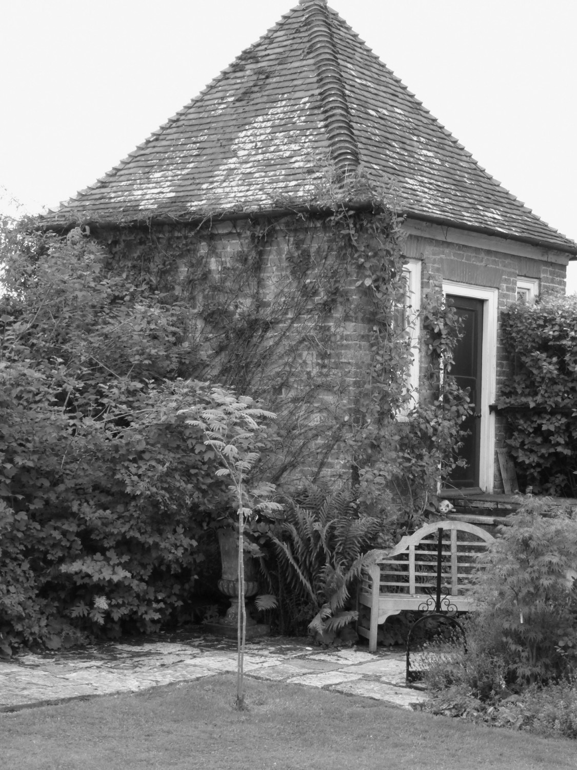 Great Maytham and Scotney Castle - The Lutyens Trust